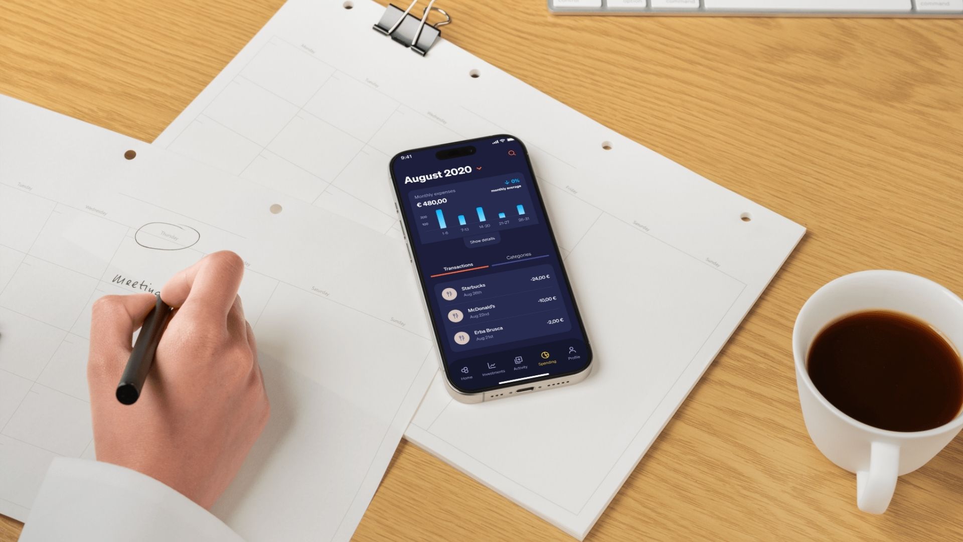 Clean Up Your Cash Flow: Master Your Money Tracking - beewise eu